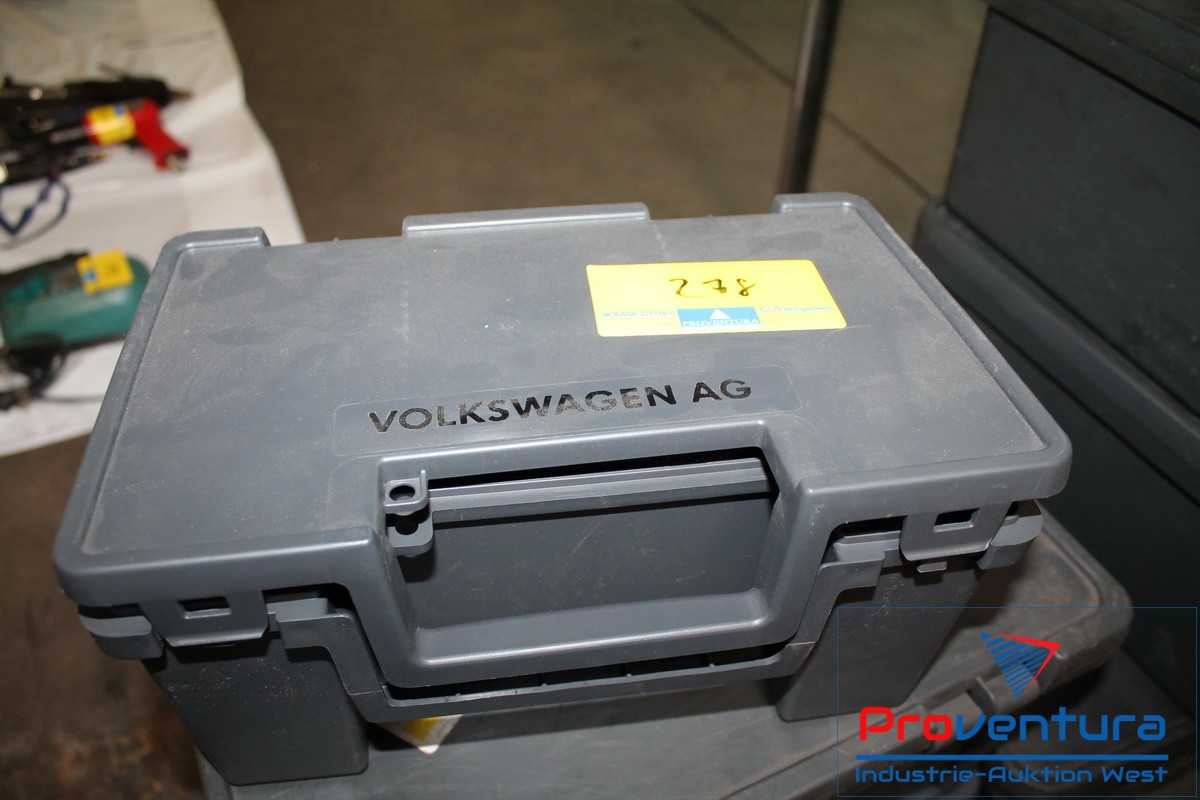 Insolvenz-Auktion Autohaus, div. Fahrzeuge, umfangreiche ...