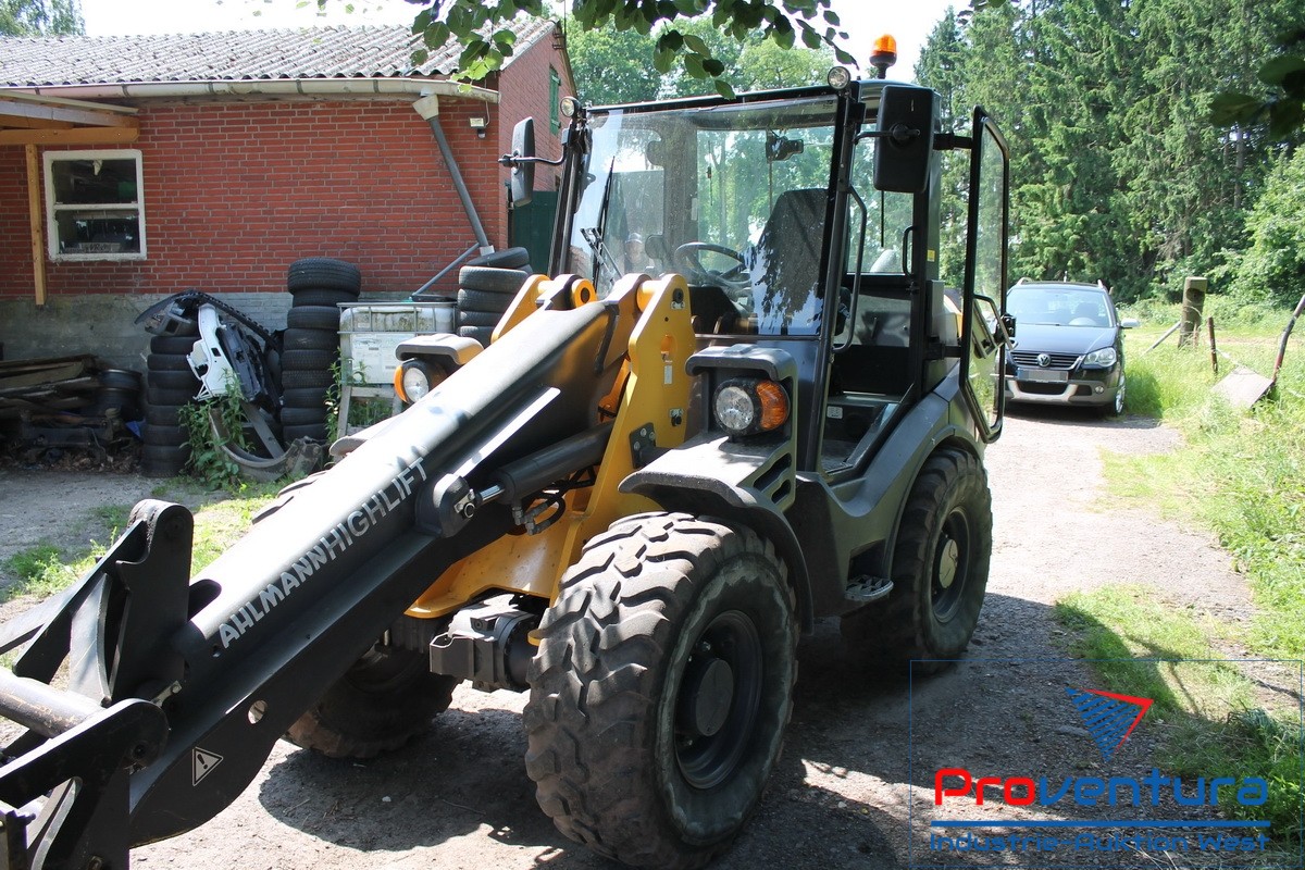 Radlader MECALAC AHLMANN AX1000 | Industrieauktion.online