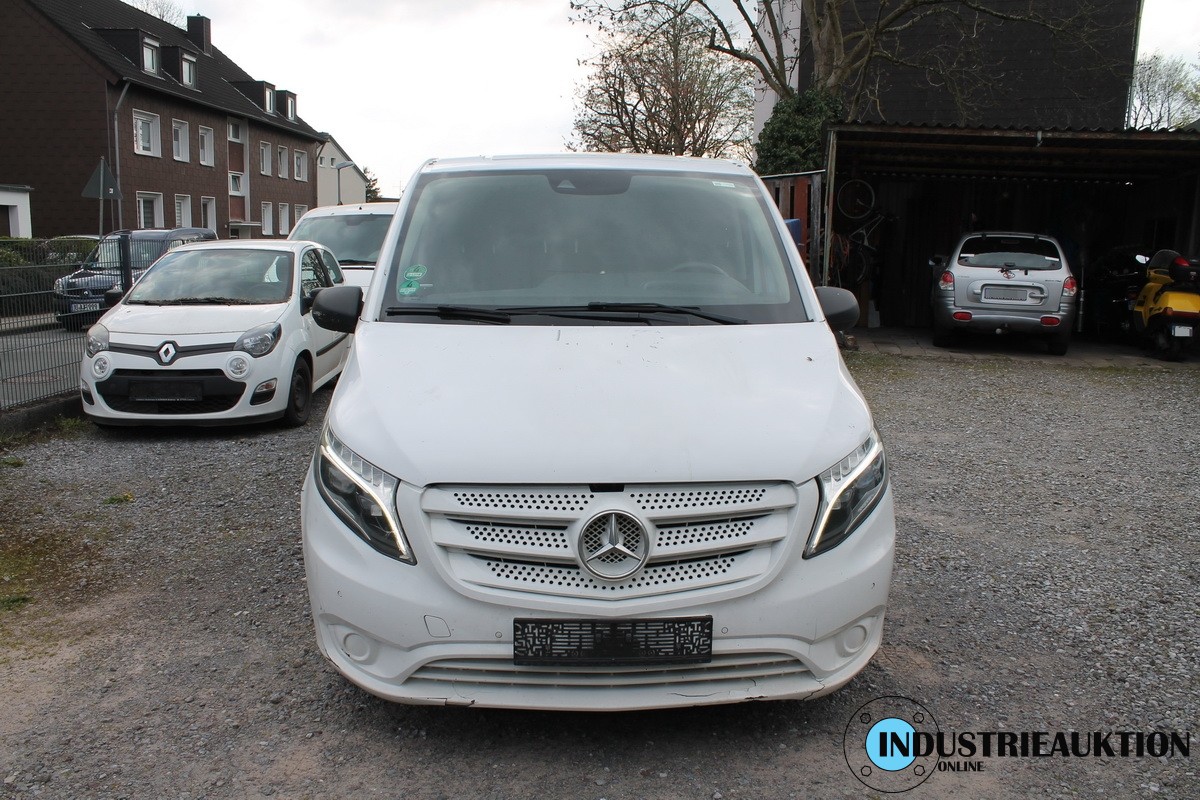 KFZ-Auktion Transporter, 6x FORD Transit Custom EZ 21, 6x MERCEDES-BENZ ...