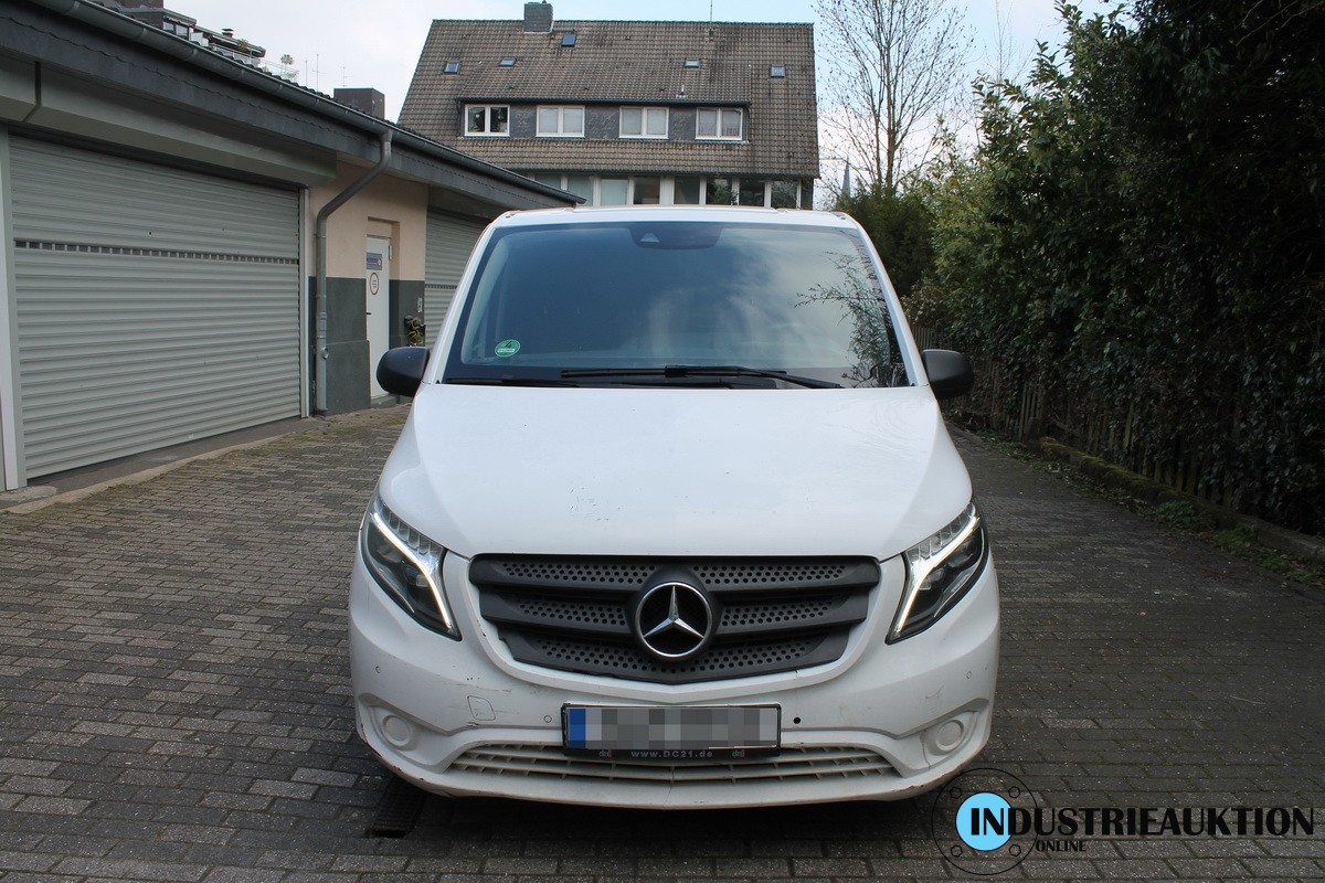 KFZ-Auktion Transporter, 6x FORD Transit Custom EZ 21, 6x MERCEDES-BENZ ...