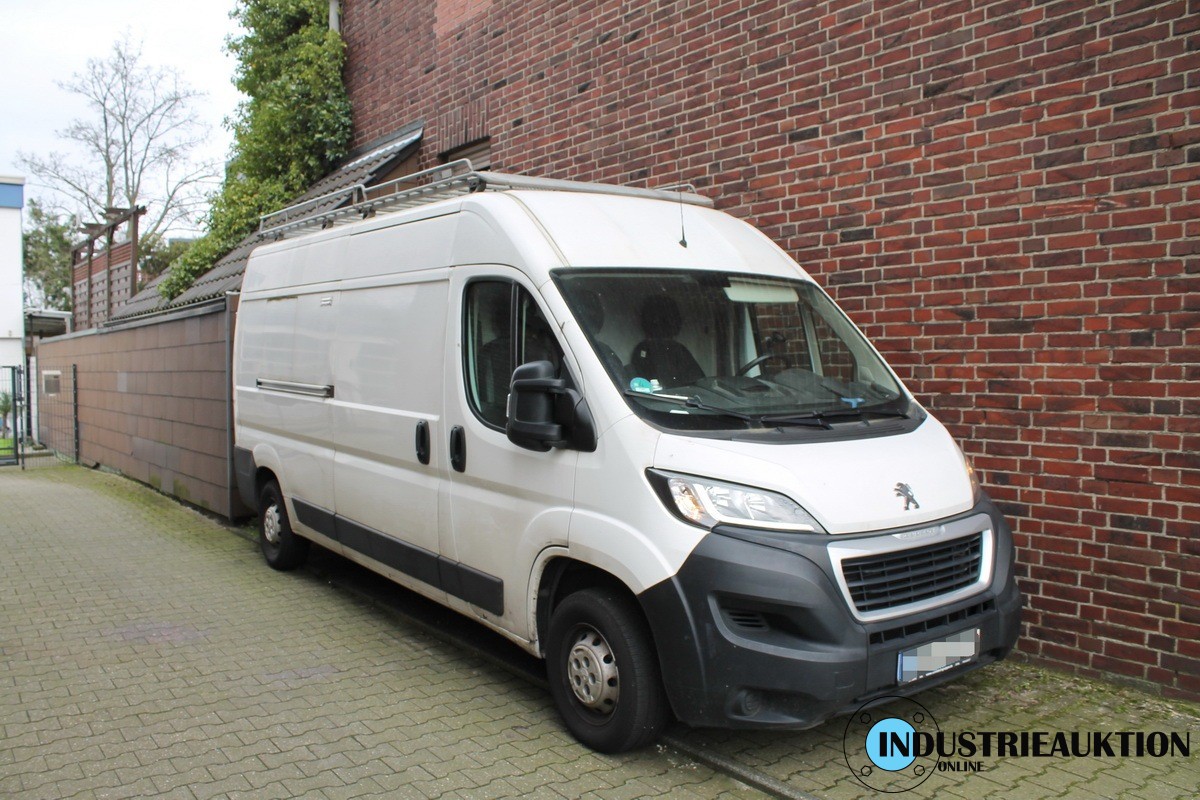 PEUGEOT Boxer Kasten, EZ18, geringe Laufleistung | Transporter PEUGEOT ...